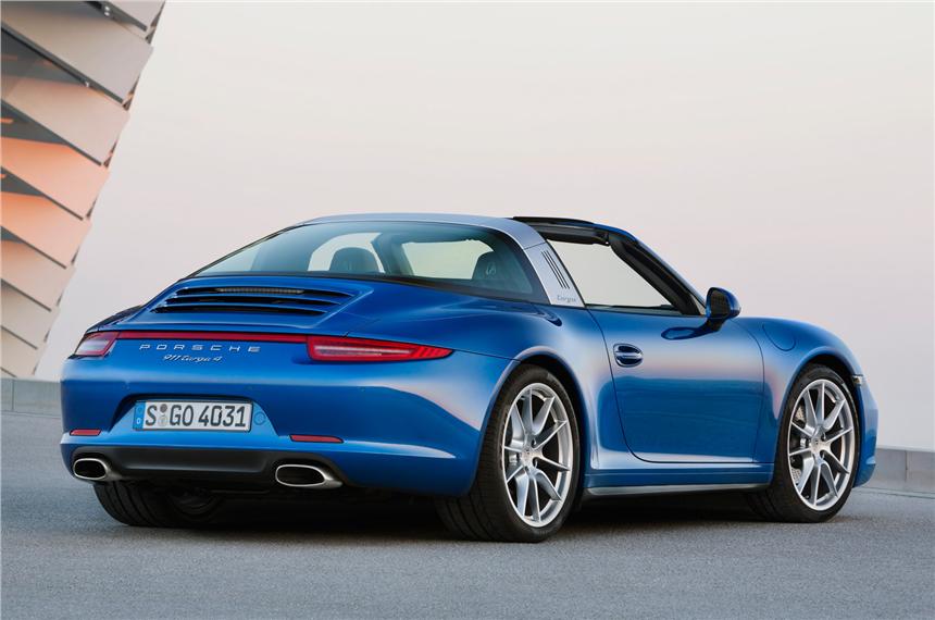 New Porsche 911 Targa unveiled at Detroit Motor Show - Introduction ...