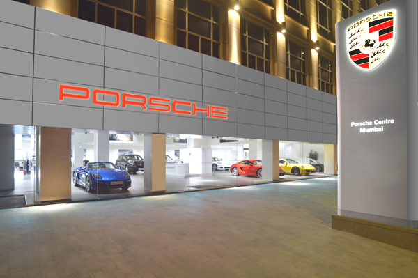 New management takes over Porsche Centre in Mumbai - Introduction ...
