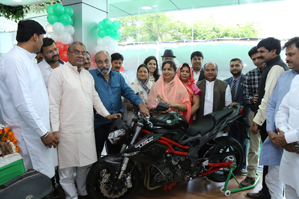 DSK Benelli showroom opens in Indore - Introduction | Autocar India