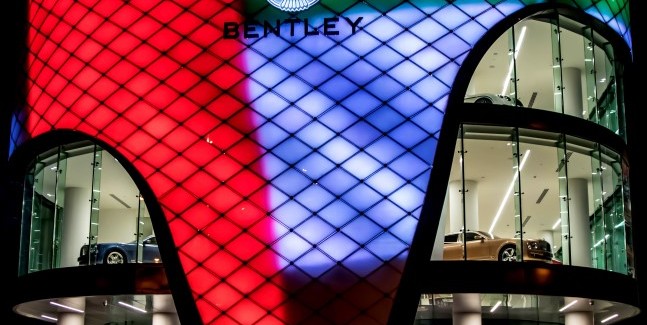 Largest Bentley showroom opens in Dubai - Introduction | Autocar India