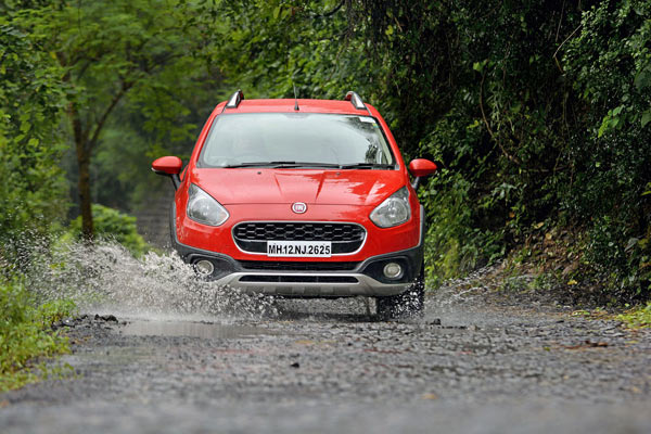 2016 Fiat Urban Cross review, test drive - Introduction | Autocar India