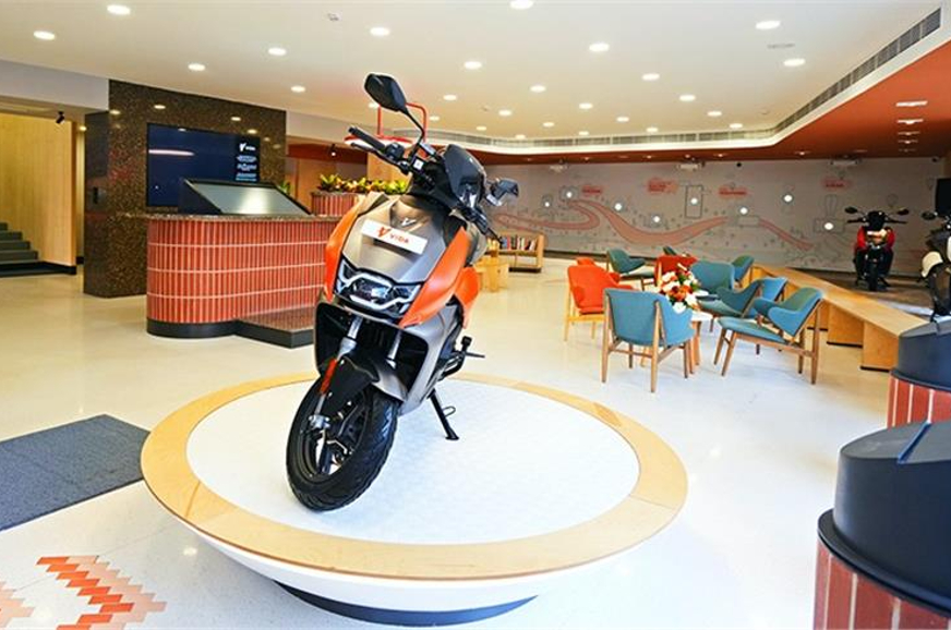 Hero MotoCorp opens first Vida showroom - Introduction | Autocar India