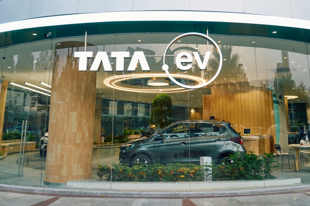 Tata Nexon EV price, Punch EV showroom, Tata EV showroom launched ...