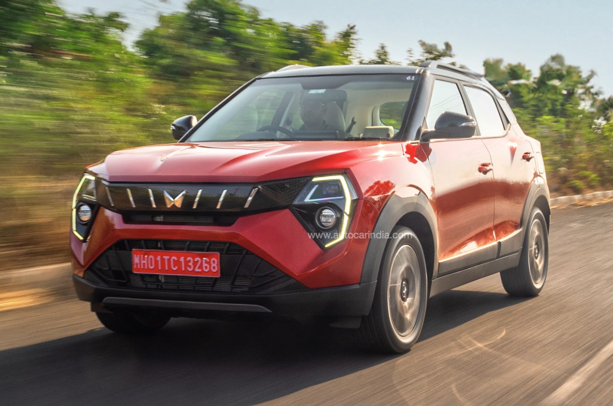 Mahindra XUV300, XUV 3XO review, design, interior, features ...