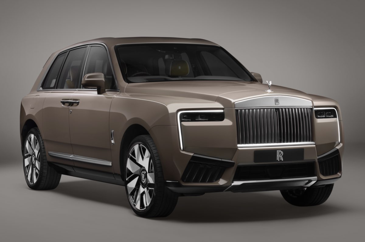 Rolls Royce Cullinan, Cullinan price in India, Cullinan facelift ...