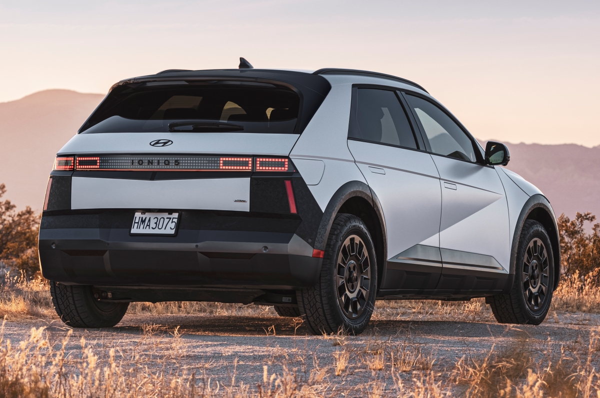 Hyundai Exter price, Exter sunroof variants, new S(O)+ and S+ AMT trims ...