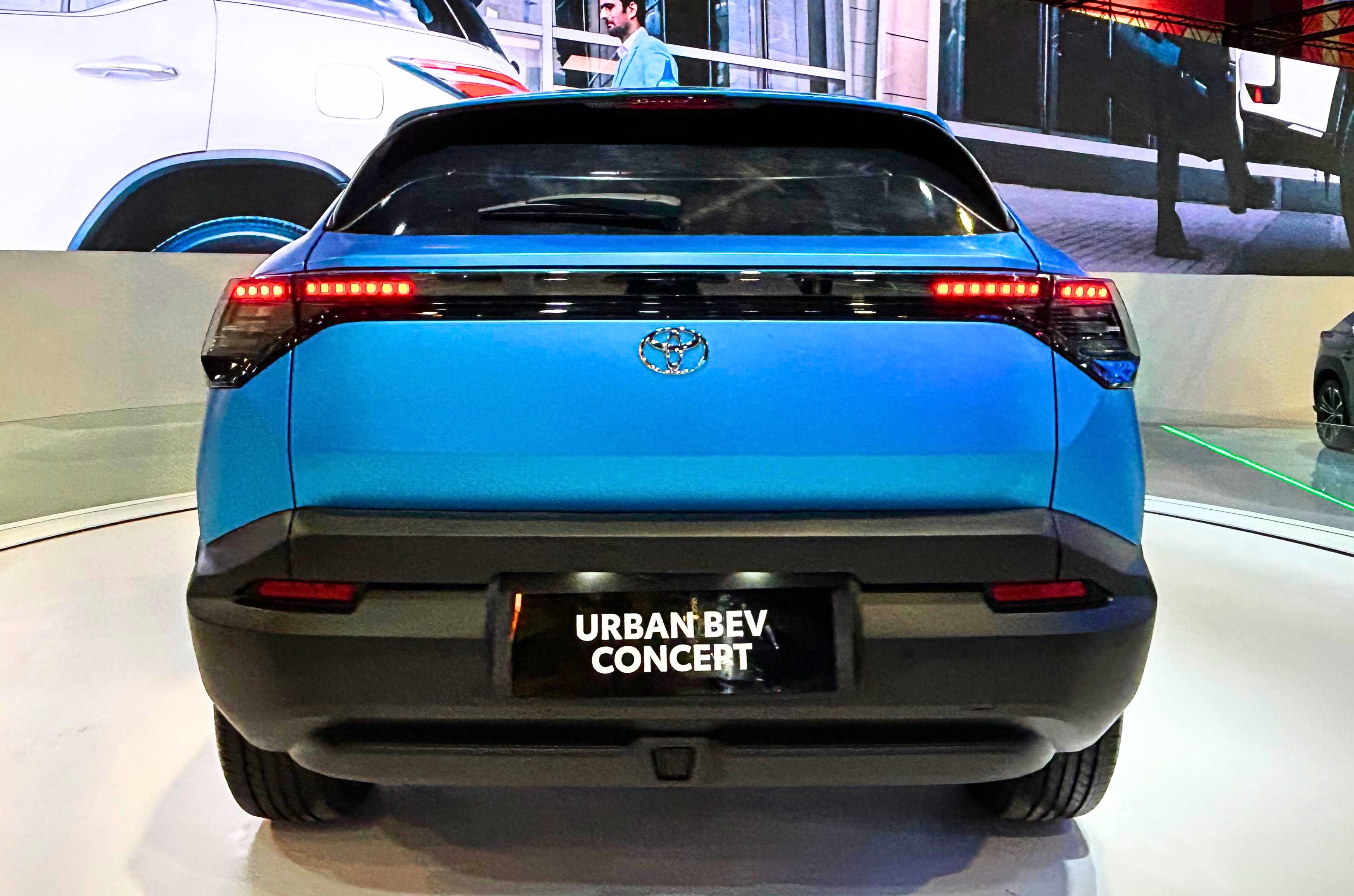 BMW X1 EV long wheelbase price in India at Auto Expo 2025 with range ...