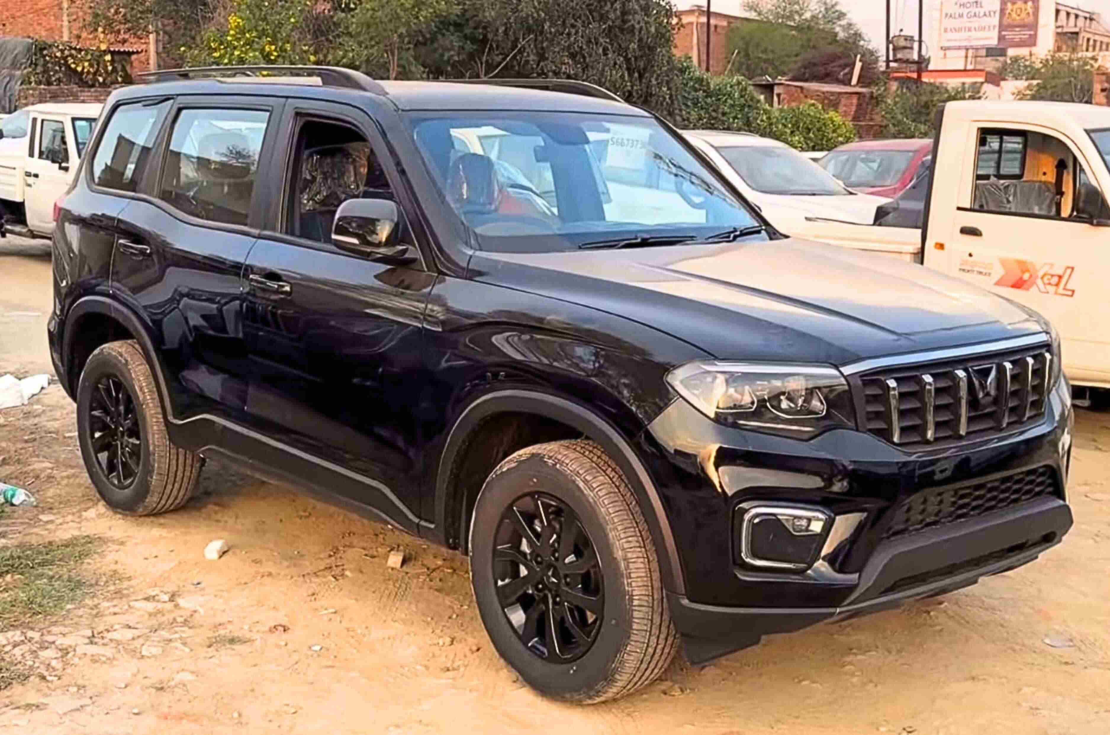 2025 Mahindra Scorpio N Black Edition: Features, Price & Rivals ...