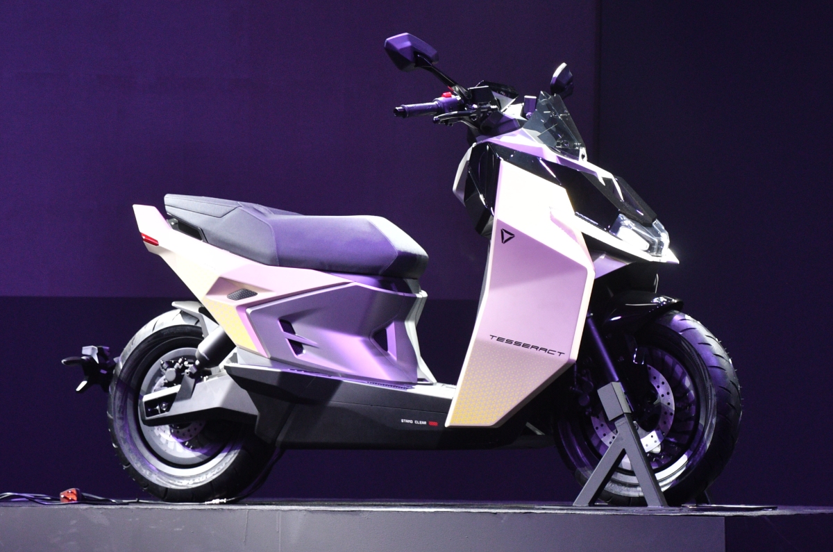 Ultraviolette Tesseract electric scooter price is Rs 1.45 lakh, range ...
