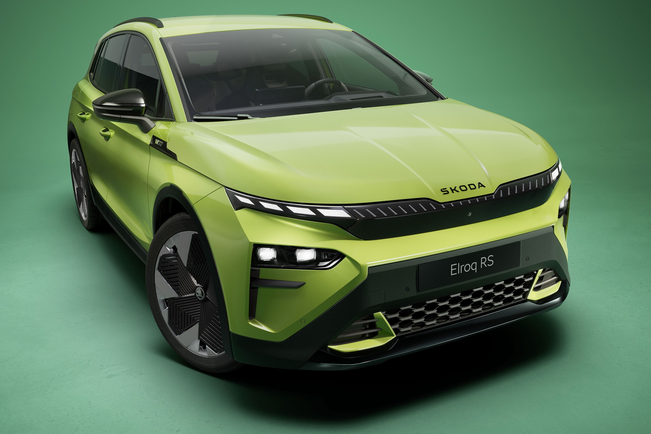 Next-gen Hyundai Venue spied with new design details - Introduction ...