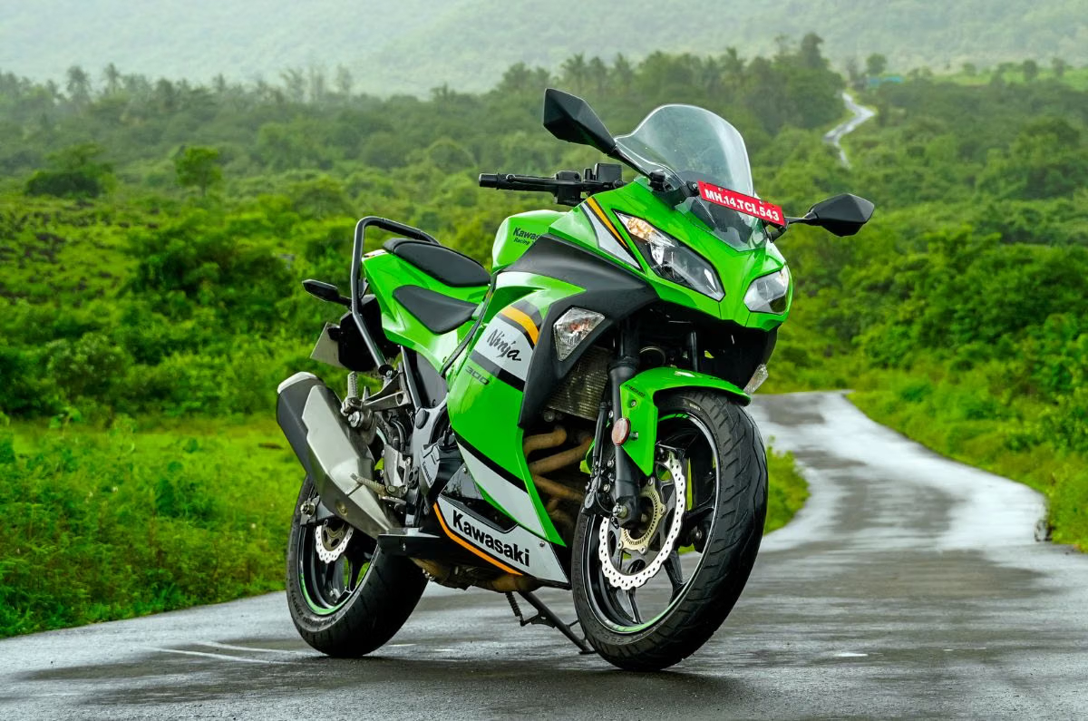 Kawasaki Ninja 300 and Versys-X 300 undercut KTM rivals after GST ...