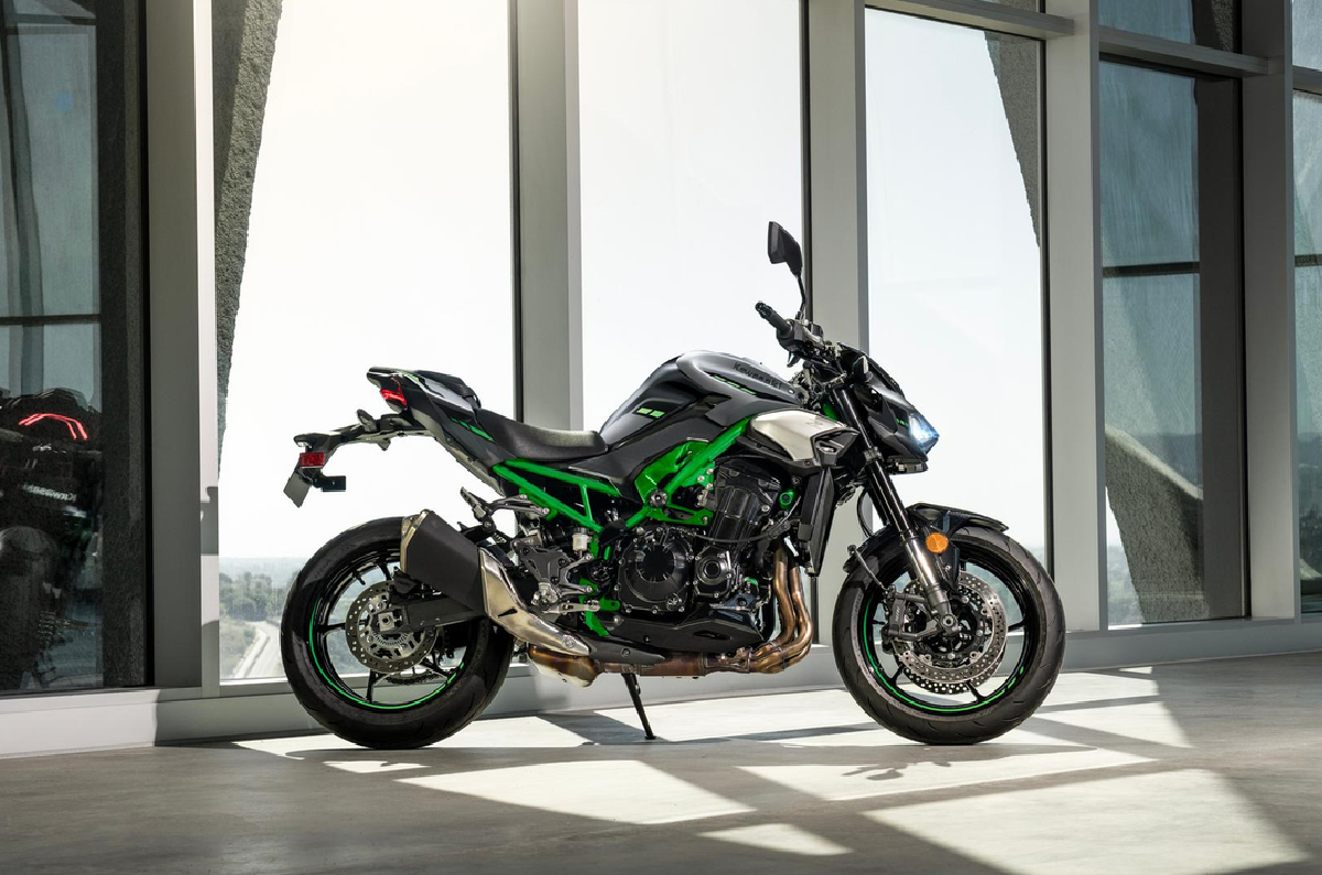 Kawasaki Z900 price increased by Rs 66,000 after GST 2.0 - Introduction ...