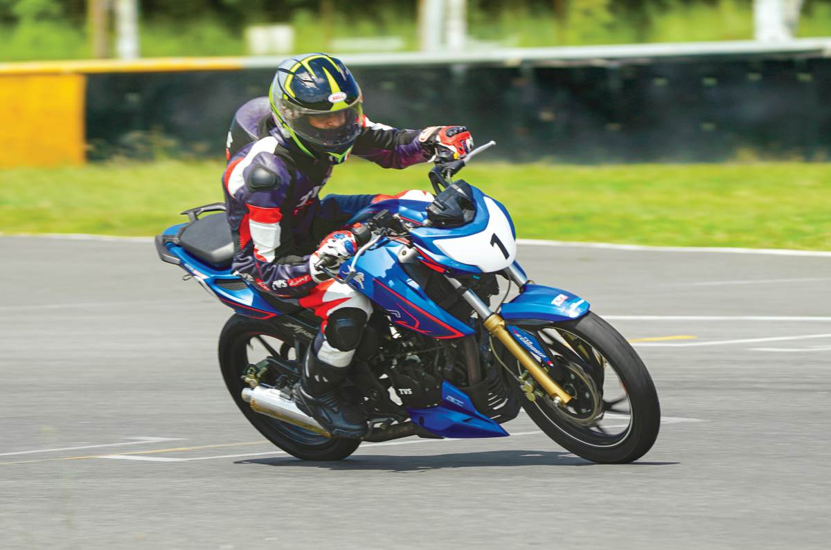 Lights Out! - 2021 TVS Young Media Racer programme Race 1 feature ...