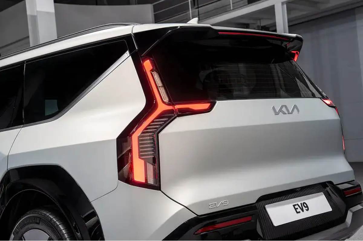 Kia EV9 SUV exterior, interior, powertrain, design | Autocar India