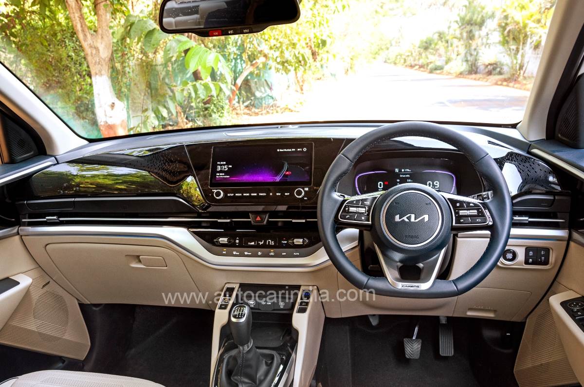 Kia Carens 1.5 turbo-petrol iMT price, features, interior, powertrain ...