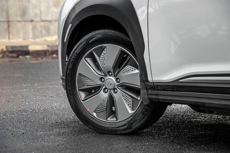 2019 Hyundai Kona Electric review: Real-world range and performance ...