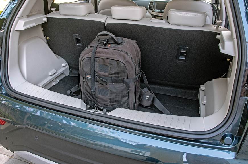 Compact SUV comparison: XUV300 vs Brezza vs Nexon vs EcoSport ...