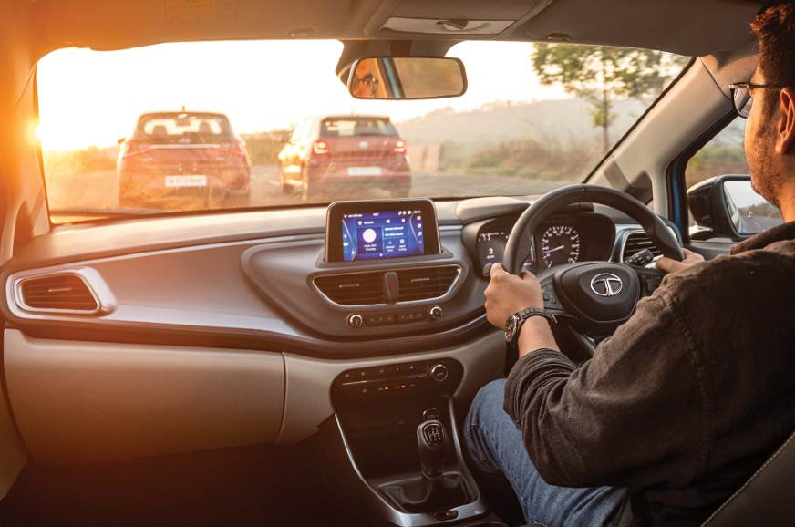 Tata Altroz iTurbo vs Hyundai i20 Turbo vs Volkswagen Polo TSI ...