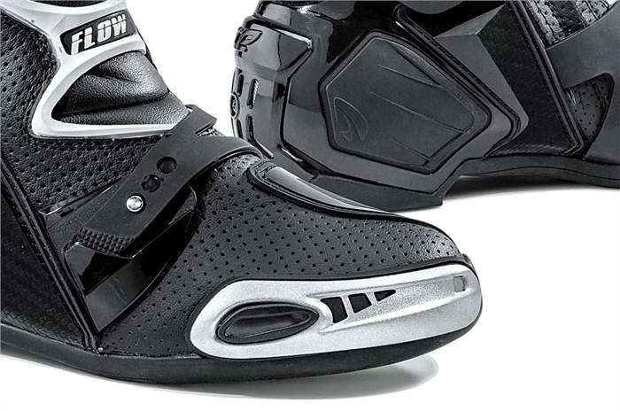 Forma Ice Pro Flow boots review - Introduction | Autocar India