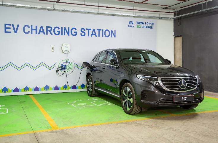 Tata Power achieves milestone of 1000 green energy-powered EV charging points in Mumbai ...