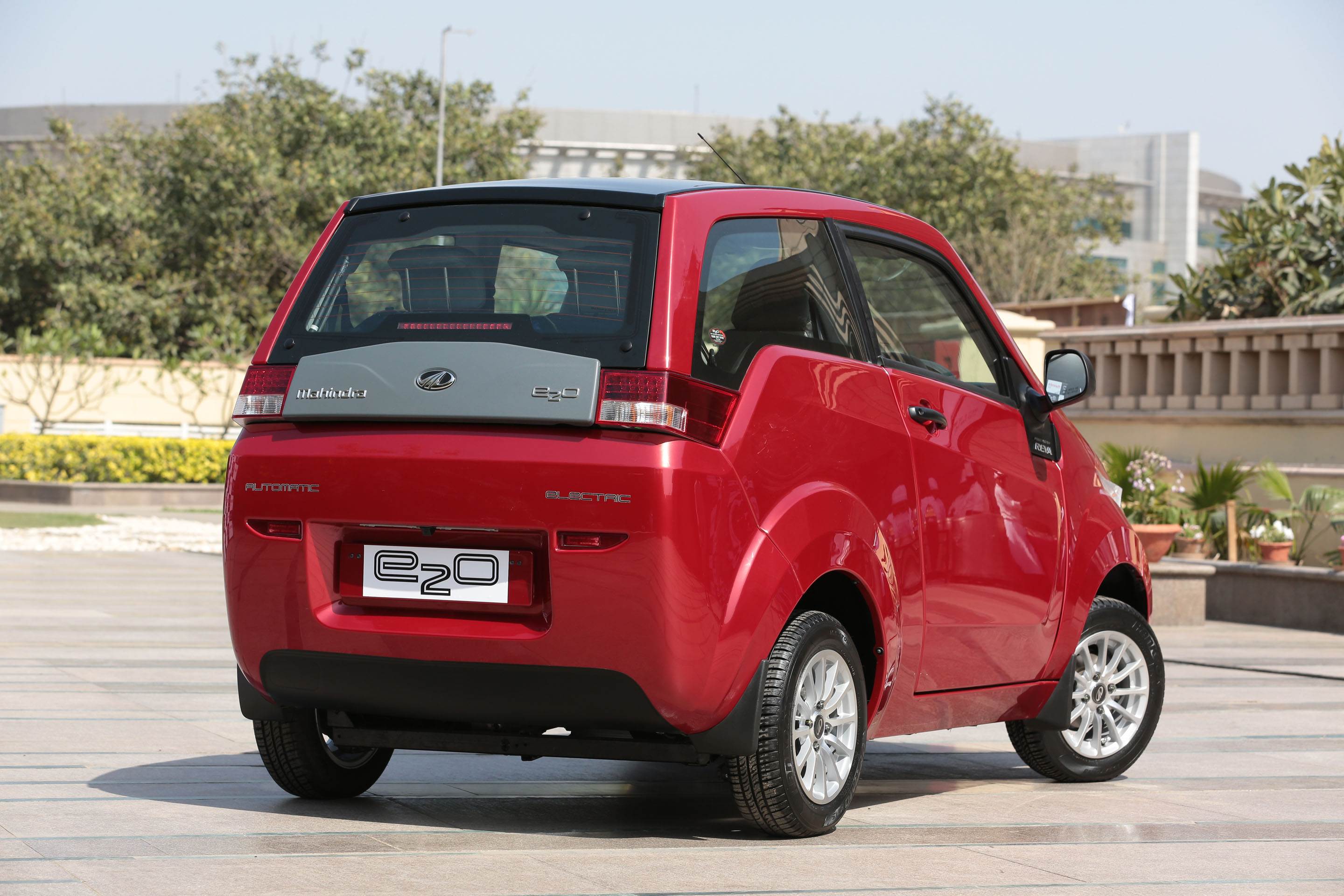 Mahindra e2o detailed photo gallery | Autocar India