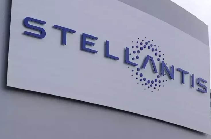 Stellantis to double software engineers count in India, hire 1,100 in ...