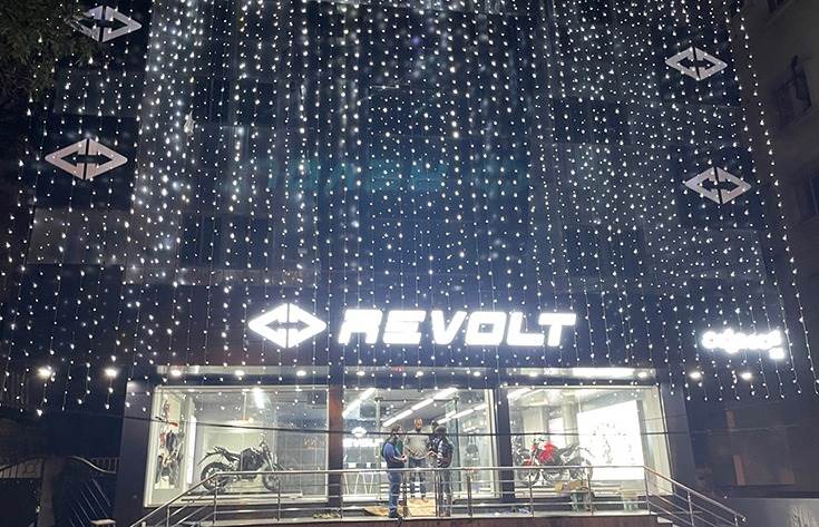 Revolt Motors opens showroom in Bangalore, targets 64 cities by early ...