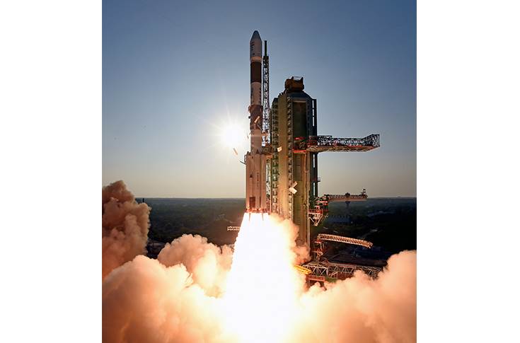 Qualcomm to use ISRO's NavIC navigation system for vehicles | Autocar ...