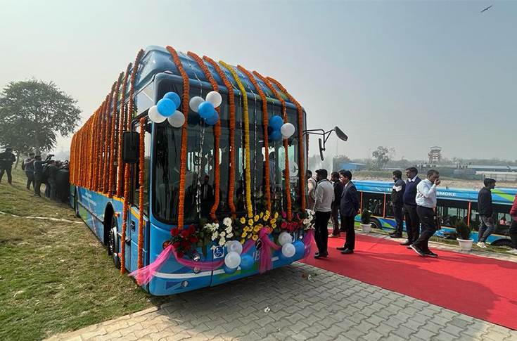 JBM deploys 300 ECOLIFE electric buses in New Delhi | Autocar Professional
