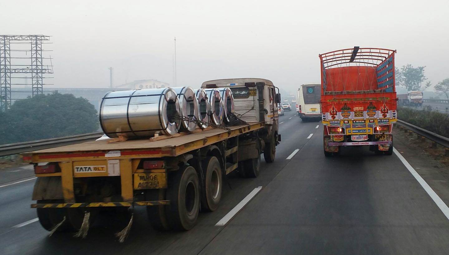 IoT: the smart way to reduce transport risk and operational costs ...