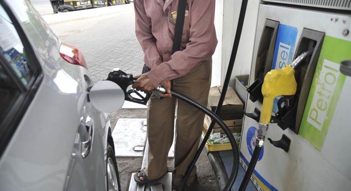 Pay for fuel and toll digitally and get discounts | Autocar Professional