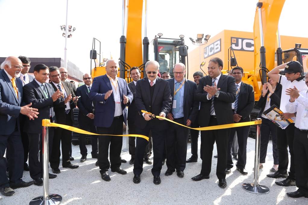 JCB India unveils seven new products at Bauma Conexpo | Autocar ...