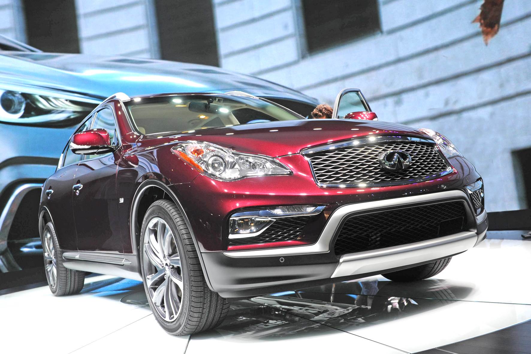 Infiniti reveals QX50, QX30 luxury crossovers in New York | Autocar ...