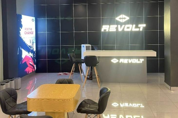 Revolt Motors expands reach, opens store in Patna | Autocar Professional
