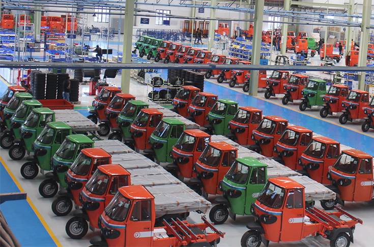 MathWorks, Altigreen partner to develop electric three-wheelers ...