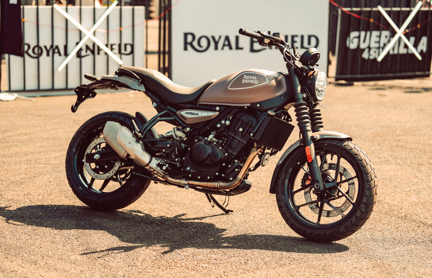 Royal Enfield Guerrilla 450 new colours | Autocar India