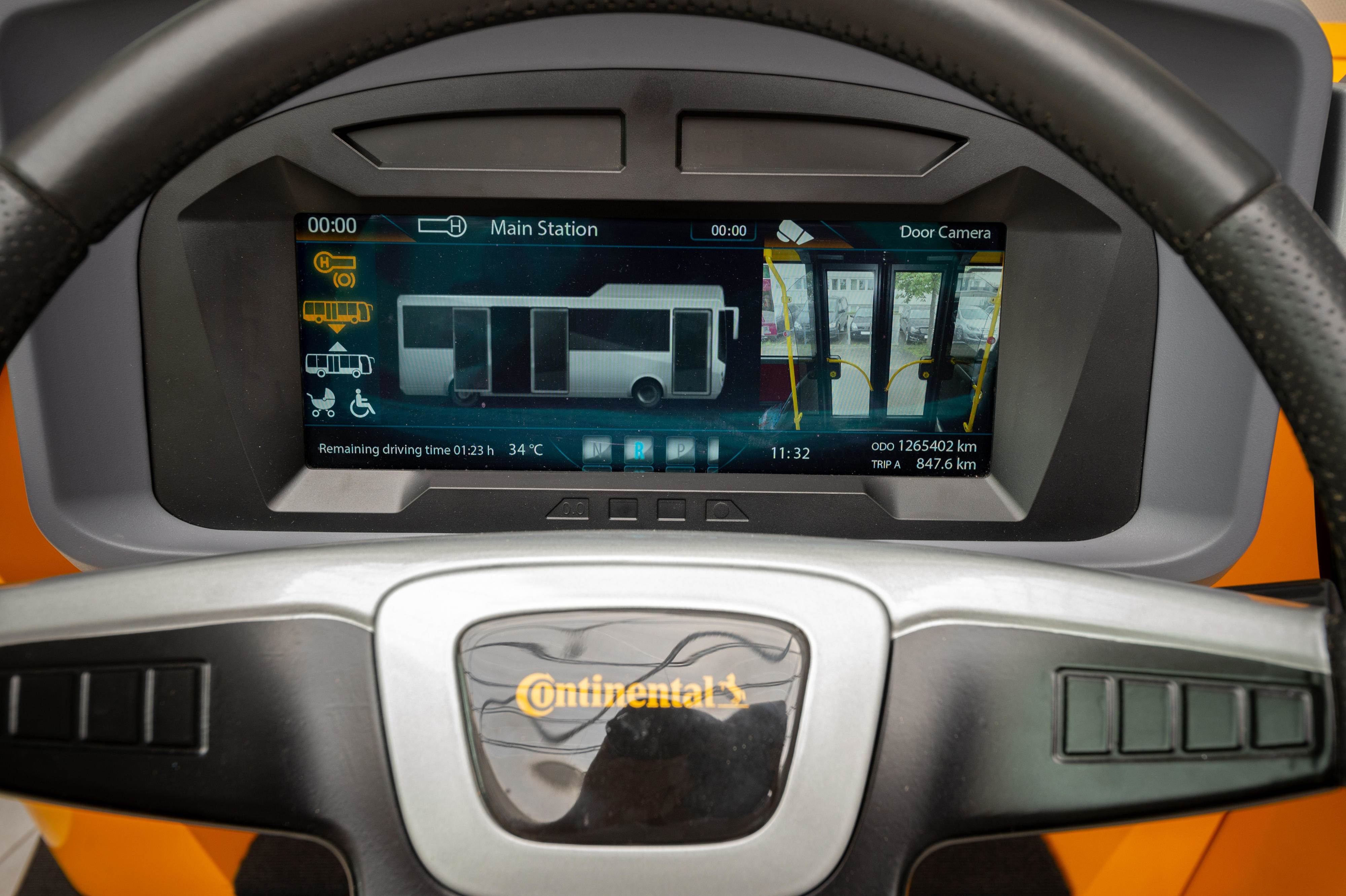 Continental to showcase modular digital bus cockpit at IAA Commercial ...