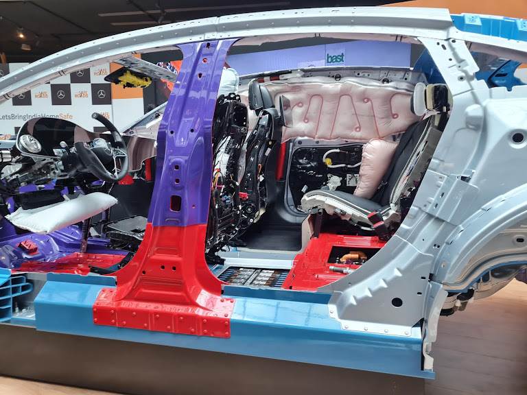 'MBRDI's biggest strength lies in digital development of cars': Manu ...