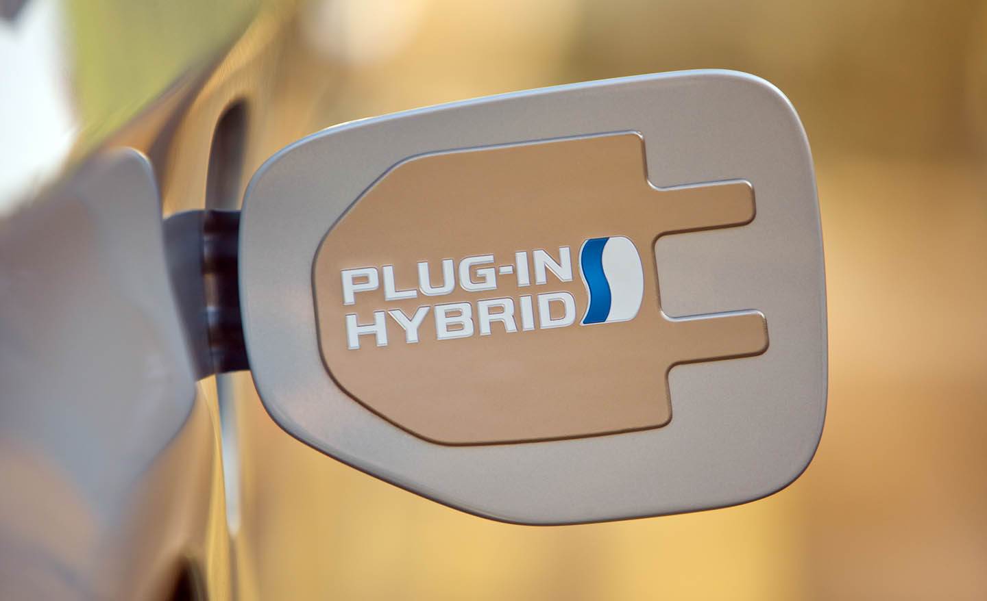 Toyota sells 1.52m electrified vehicles in 2017, three years ahead of ...