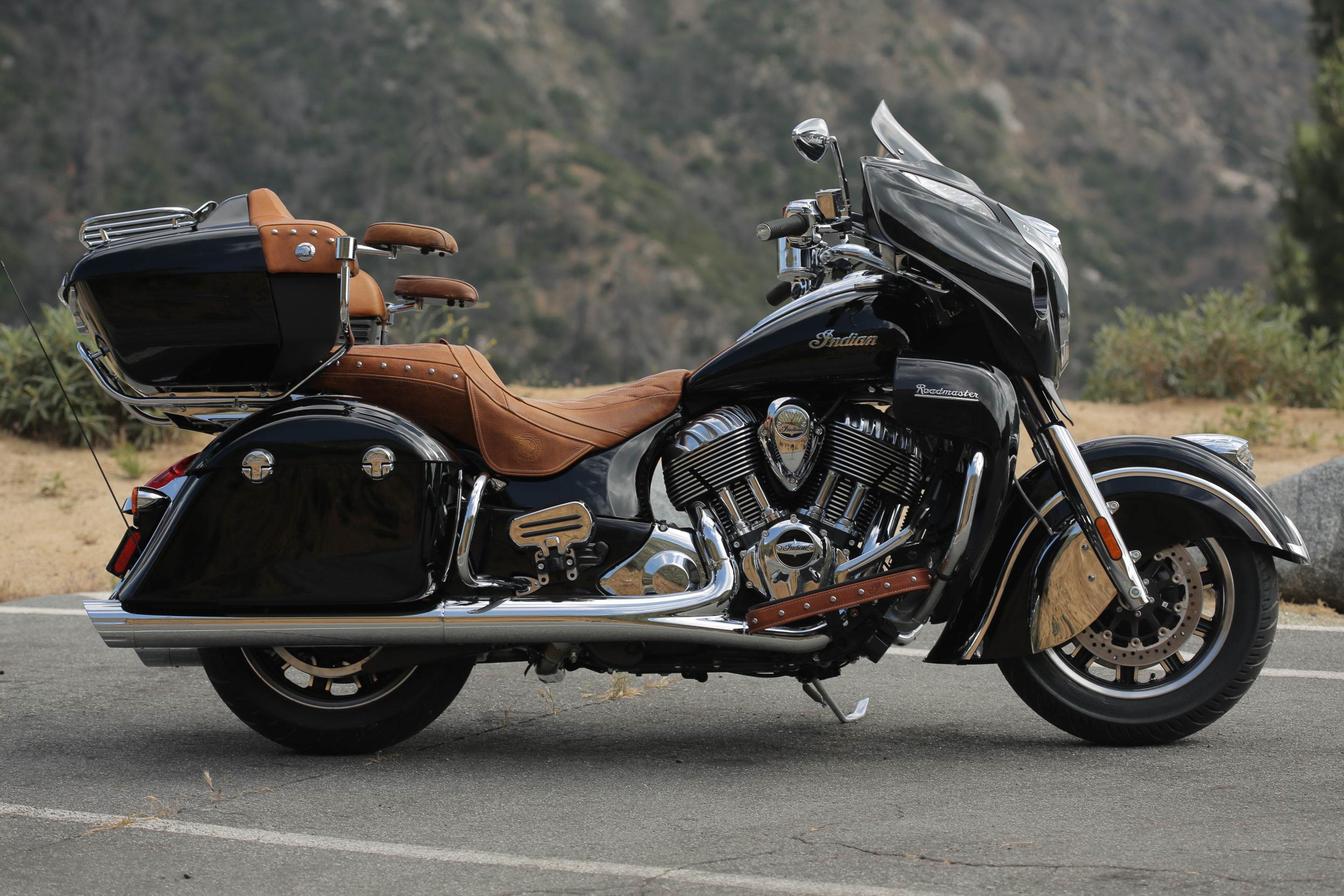 Indian Motorcycle launches Roadmaster, Chief Dark Horse | Autocar ...