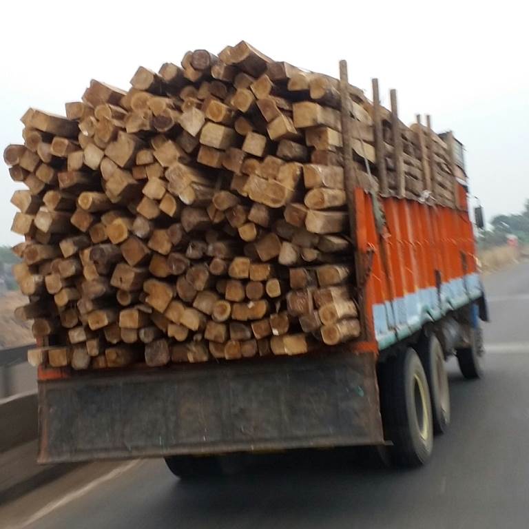 IRF urges stricter enforcement of vehicles carrying protruding cargo ...