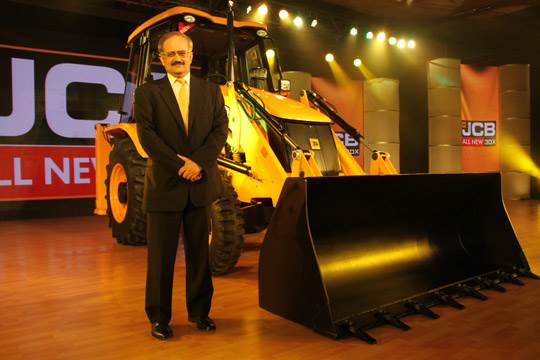 JCB launches new 3DX backhoe loader with ecoMax engine | Autocar ...