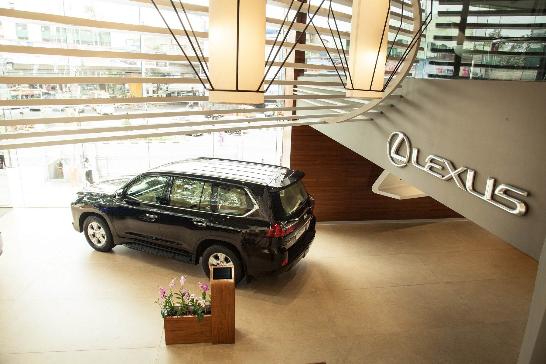 Lexus opens its fourth showroom in India in Bangalore | Autocar ...