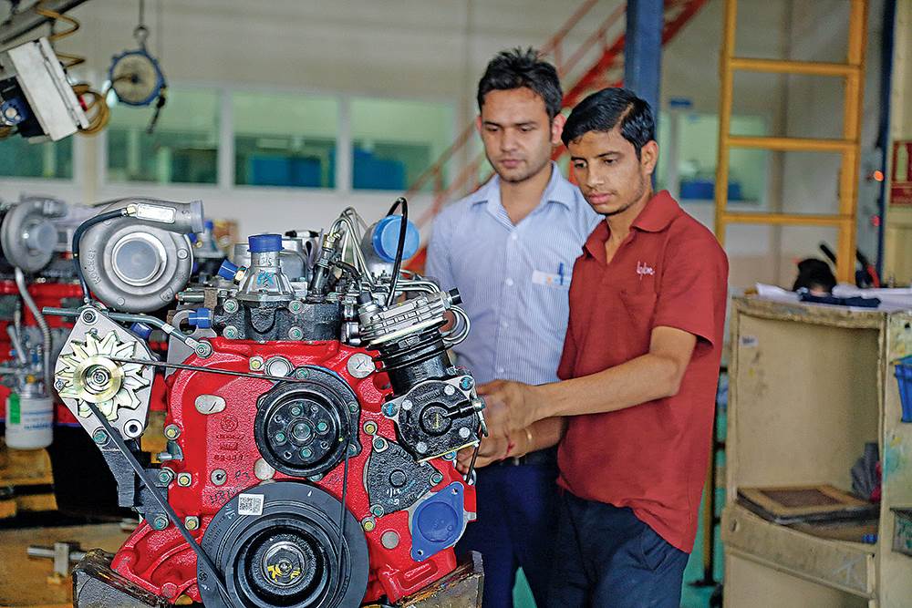 Current auto skill sets under pressure by '22 | Autocar Professional