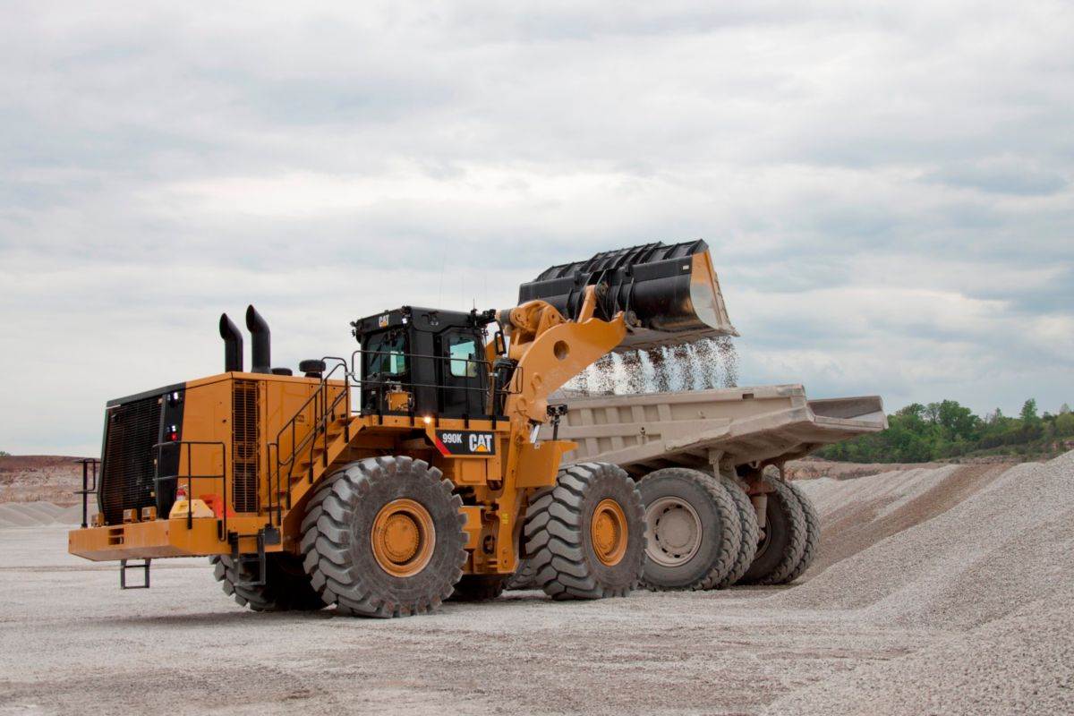 Caterpillar and Tata Capital join hands to provide easy finance to ...