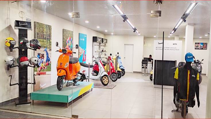 Piaggio reopens Vespa and Aprilia dealerships across India | Autocar ...